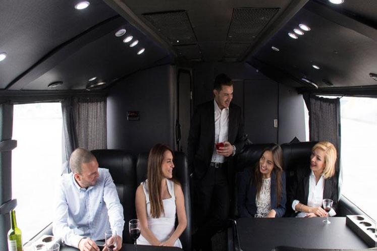 LUXURY EXECUTIVE BUS – Transport Me